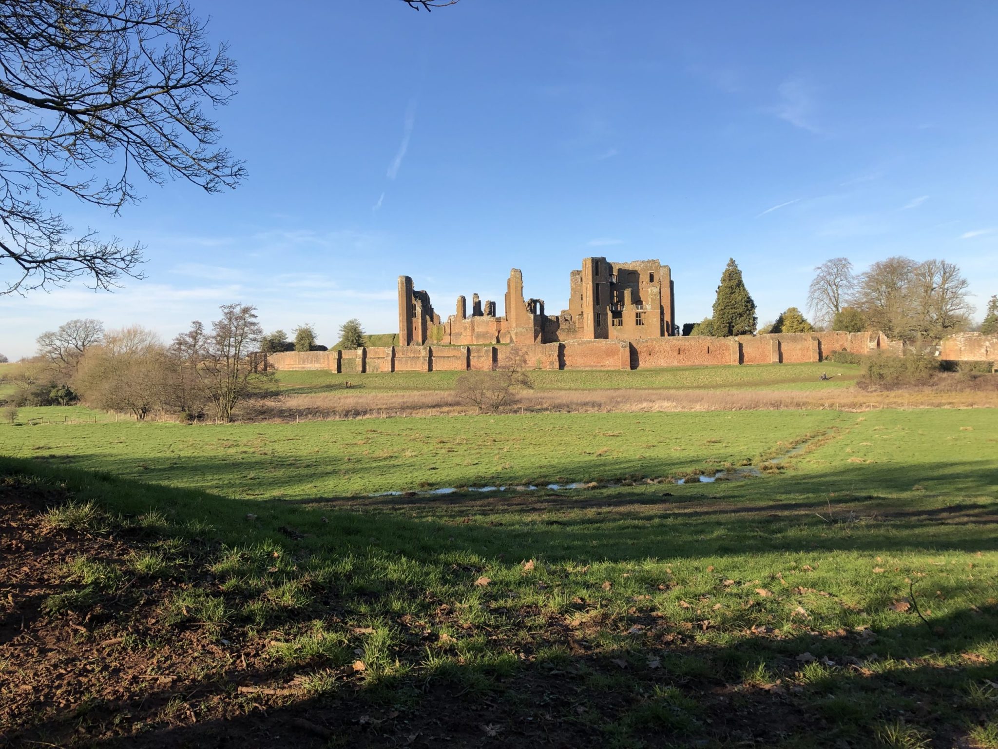 Ockwells Manor and the Legend of the Severed Head - The Tudor Travel Guide