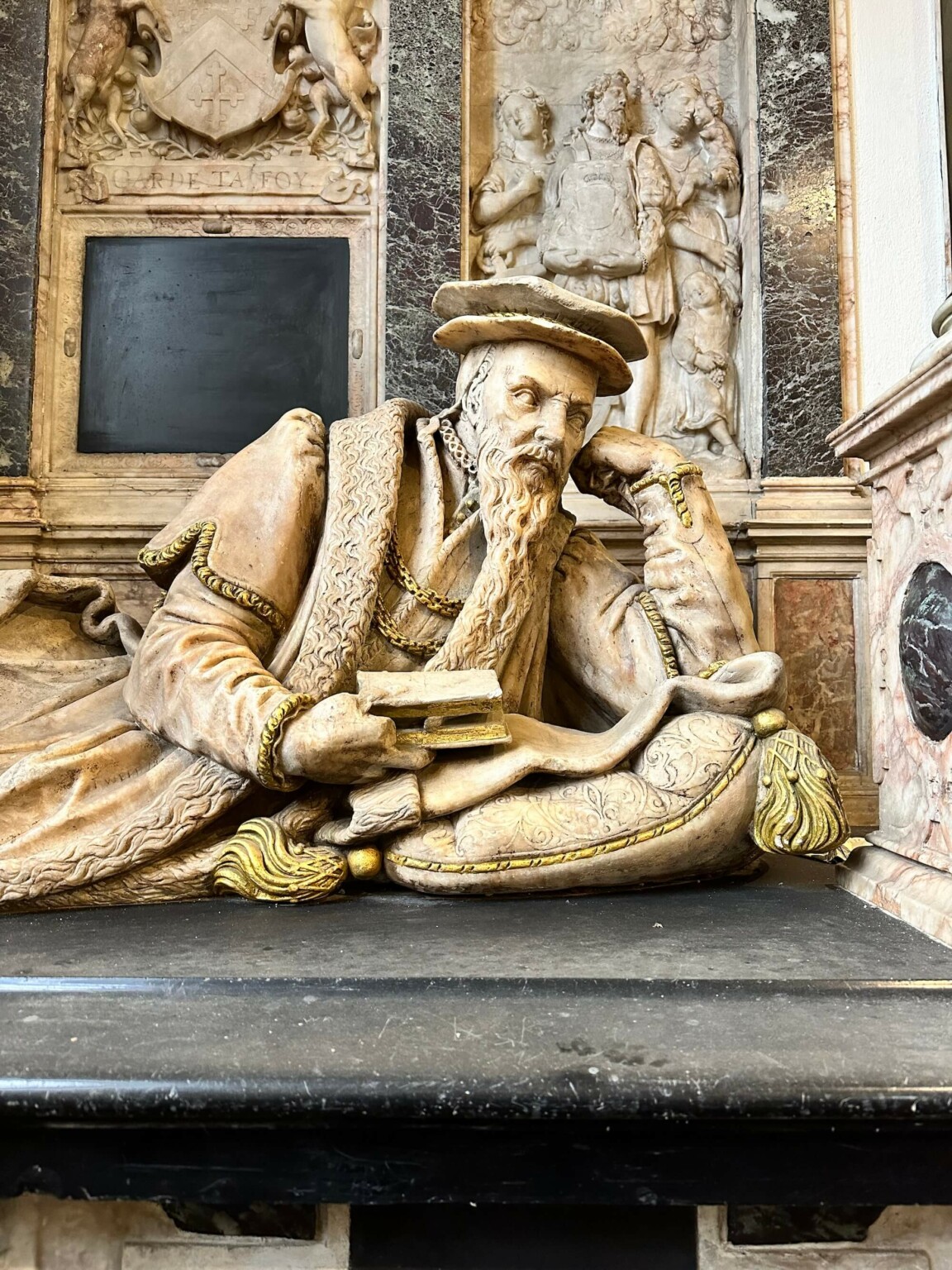 9 Key Features of a Tudor Palace - The Tudor Travel Guide