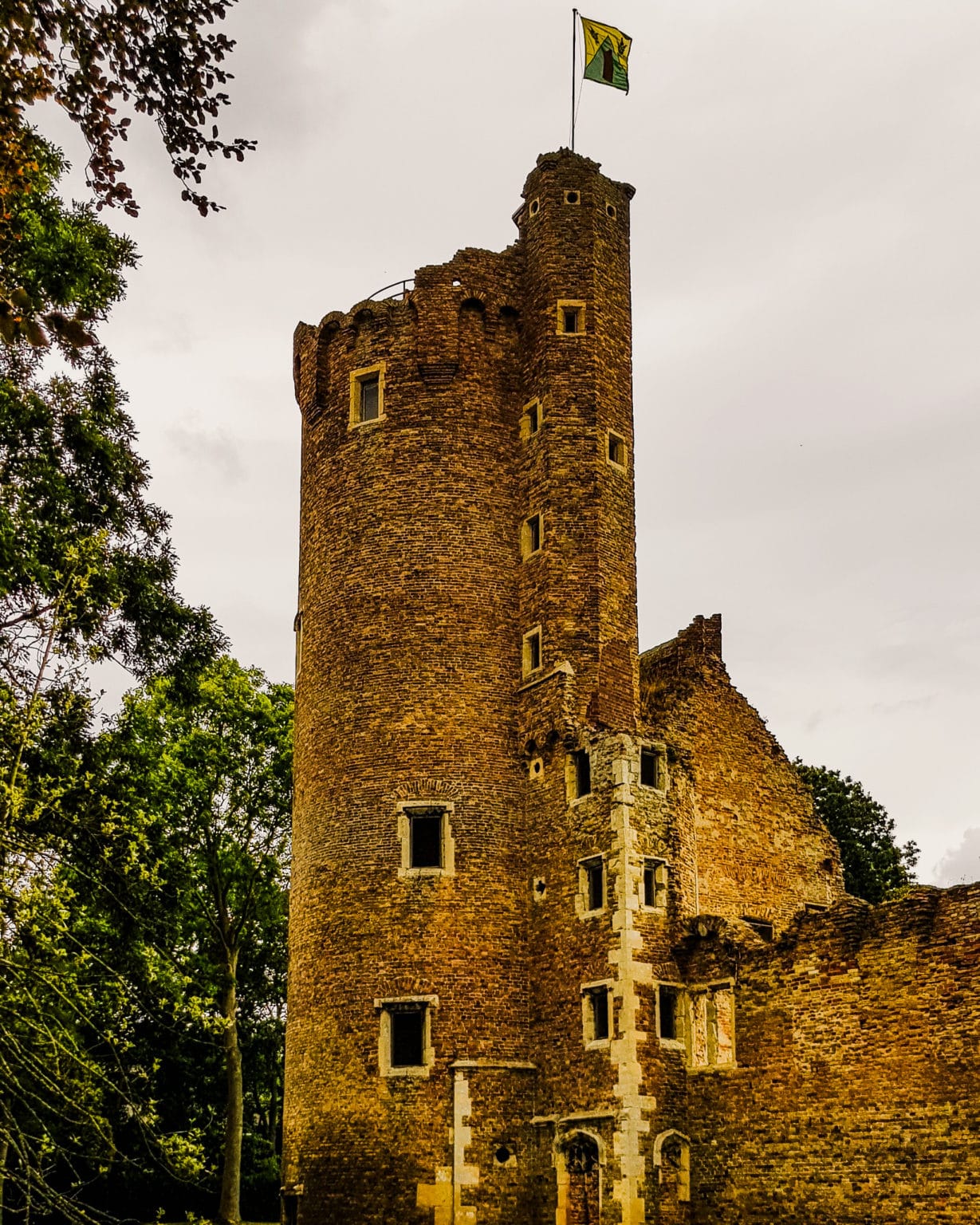 Caister Castle & 'The Brandon Men' - The Tudor Travel Guide